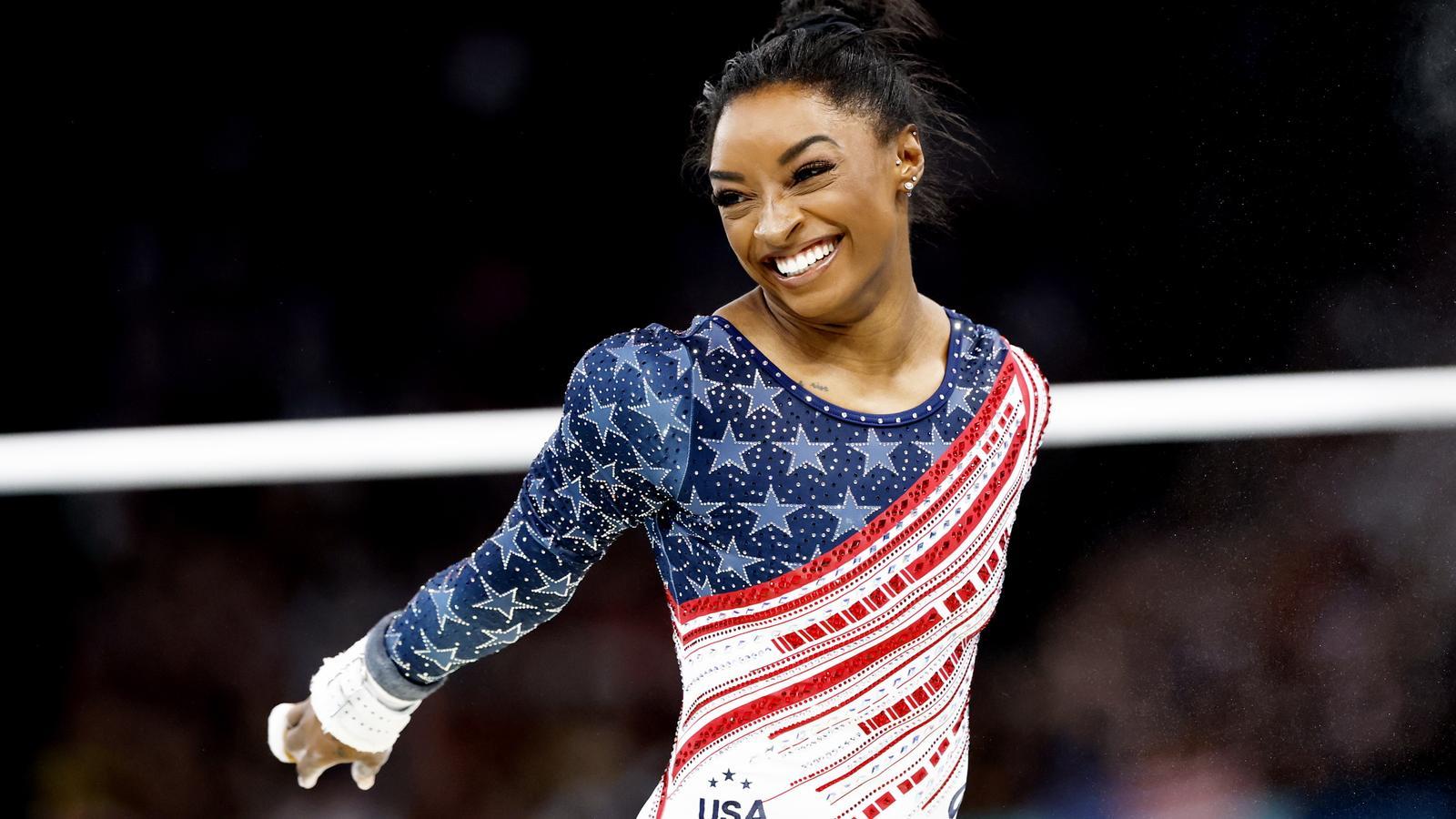 ¡Oro para América! Simone Biles gana París 2024 – Teleradio America ...