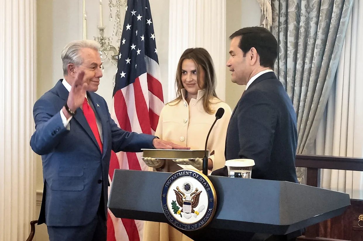 Benjamín León asume oficialmente su puesto como nuevo embajador de EE ...